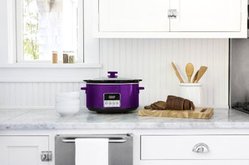 Amazon.com: BELLA 13998 Dots Collection Programmable Slow Cooker, 5 ...