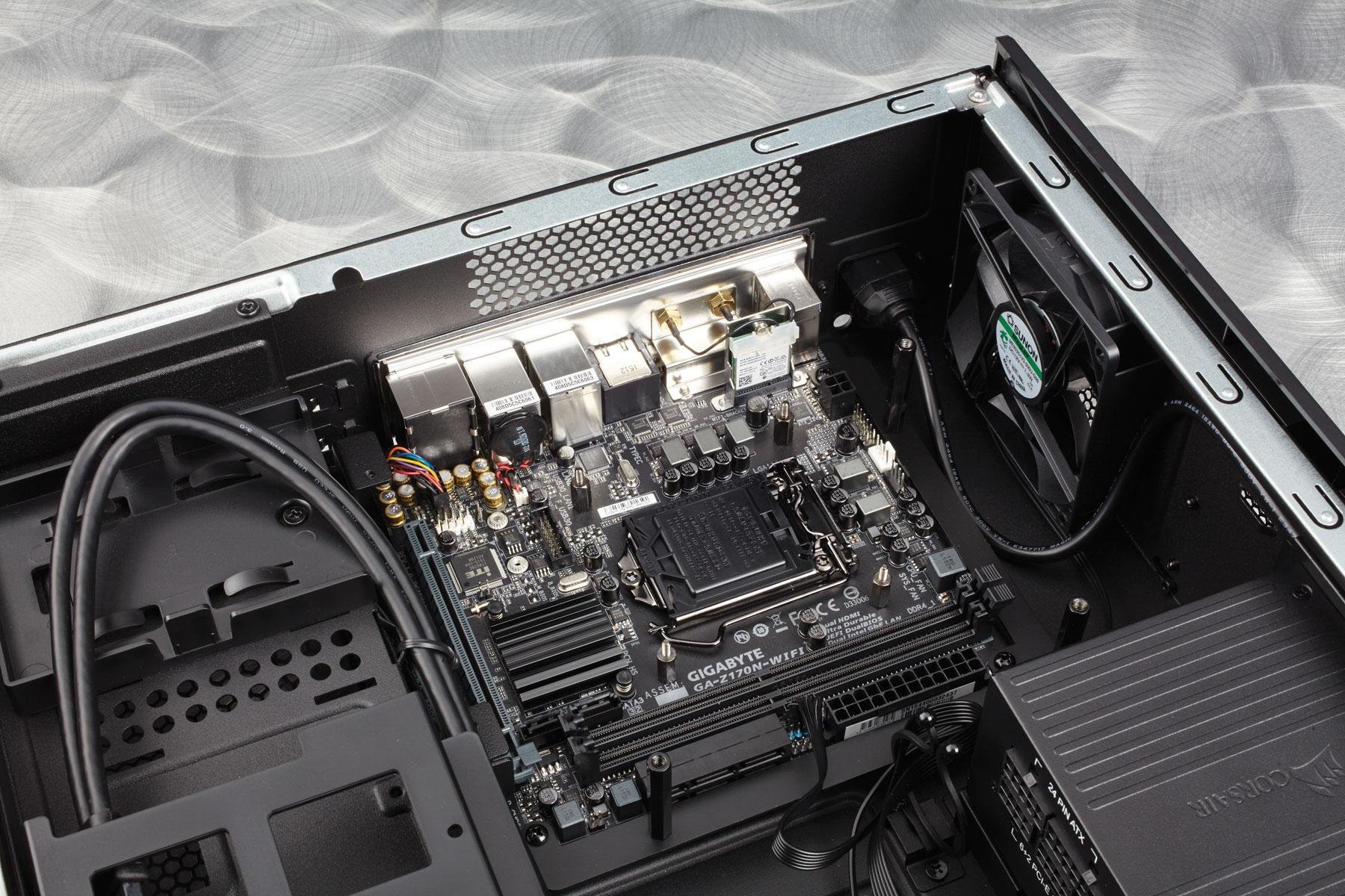 Amazon.com: Corsair Bulldog High Performance PC Kit Computer Barebones ...