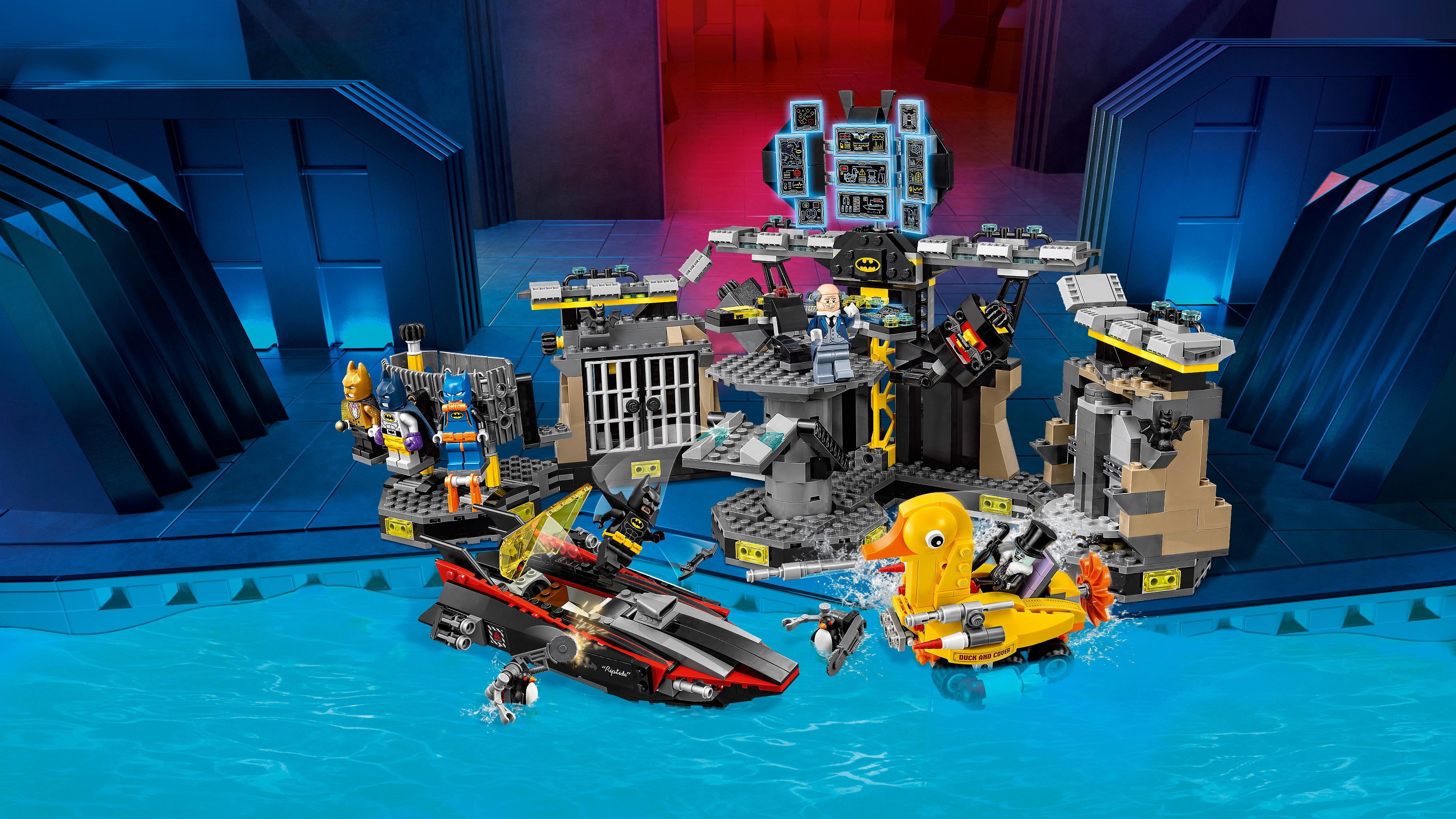 Amazon.com: THE LEGO BATMAN MOVIE Batcave Break-in 70909 Superhero Toy ...