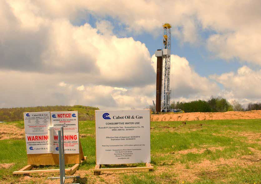 The End of Country: Dispatches from the Frack Zone: McGraw, Seamus ...