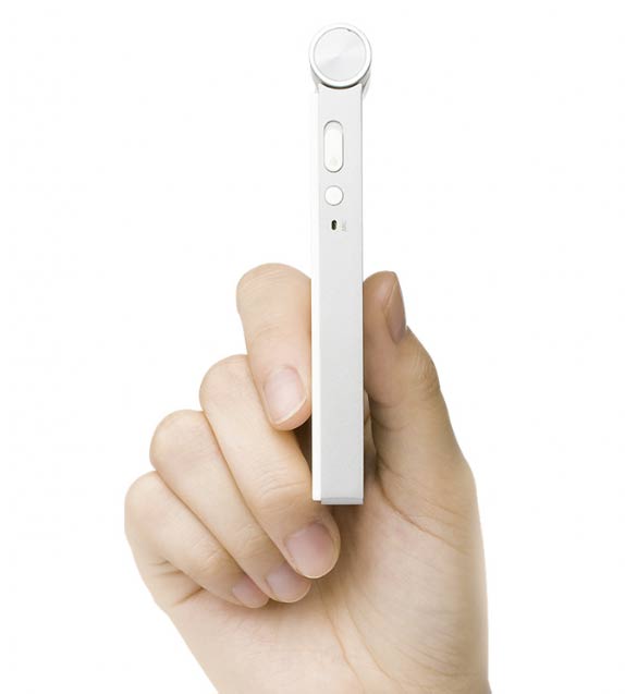 Amazon.com: iriver SPINN 8 GB Video MP3 Player (Silver) : Electronics