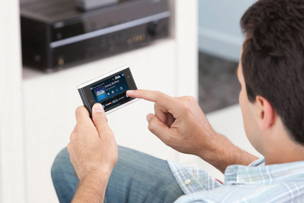 Amazon.com: SiriusXM SXi1 Lynx Wi-Fi Enabled Portable Radio Kit ...