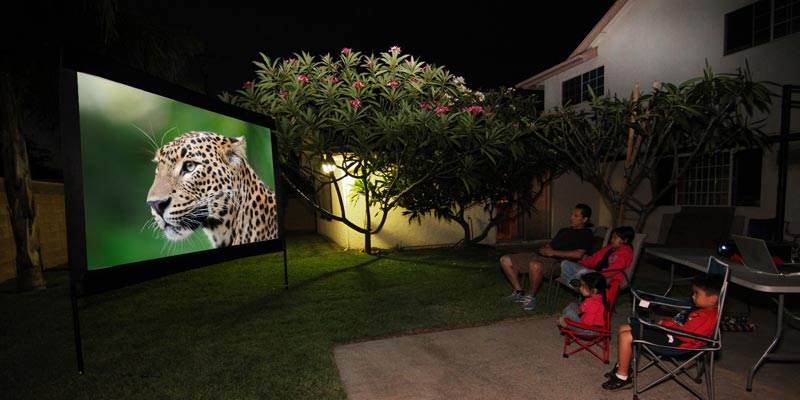 Amazon.com: Elite Screens Yard Master Outdoor Portable Projection ...