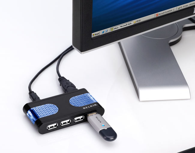 Amazon.com: Belkin Hi-Speed USB 2.0 7-Port Lighted Hub Black F5U700-BLK ...