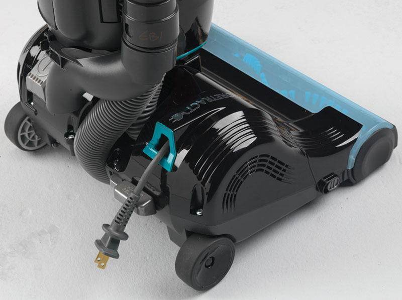 Amazon.com - Panasonic MC-UL815 Bagless "Jet Turn" Upright Vacuum ...