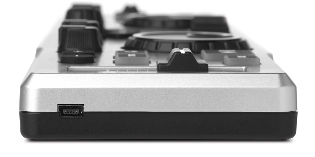 Amazon.com: Numark DJ 2 Go Ultra-Portable USB DJ Controller for Mac or ...