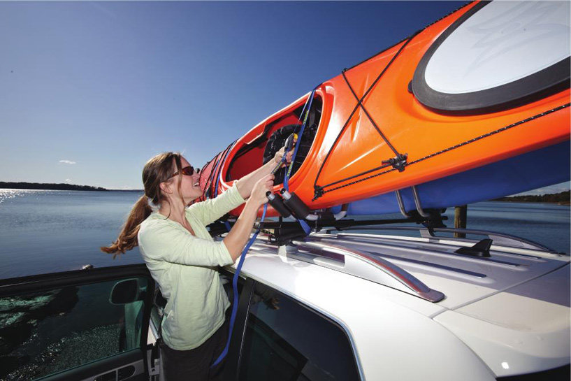 Amazon.com : Thule 835XTR Hullaport Rooftop Kayak Carrier : Automotive ...