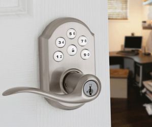Kwikset featuring SmartKey SmartCode Entry Lever Featuring SmartKey ...
