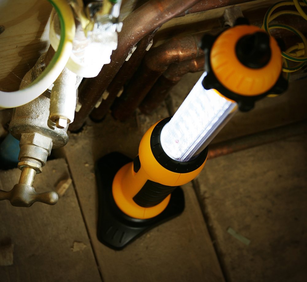 Defender E712810 LED Hand Lamp - Basic Handheld Flashlights - Amazon.com