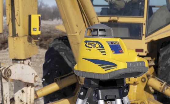 Mua Spectra Precision LL300N-2 Laser Level, Self Leveling Kit with ...