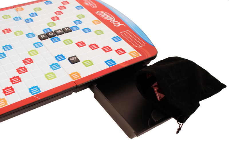 Amazon.com: Parker Brothers Scrabble Diamond Edición de aniversario ...