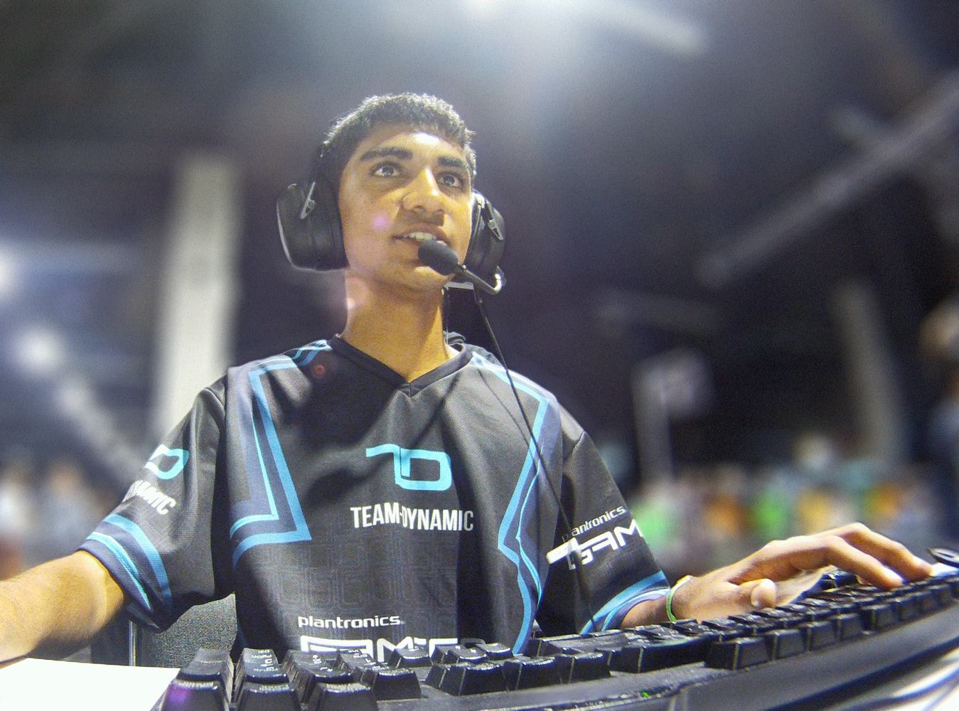 Amazon.com: Plantronics GameCom Commander Gaming Headset - Frustration ...