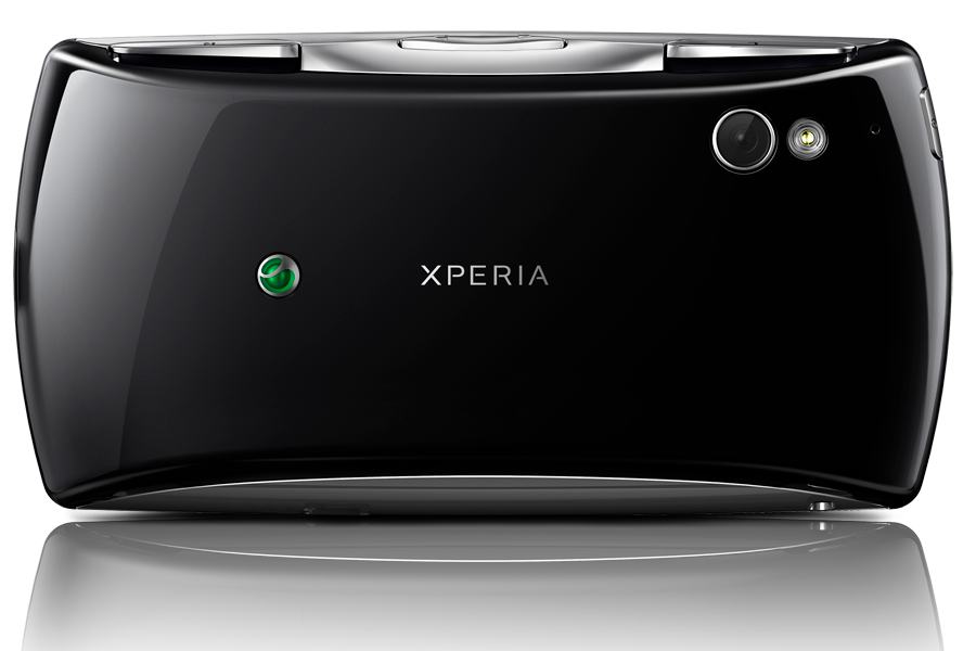 Amazon.com: Sony Ericsson Xperia Play R800i Unlocked Phone and Gaming ...