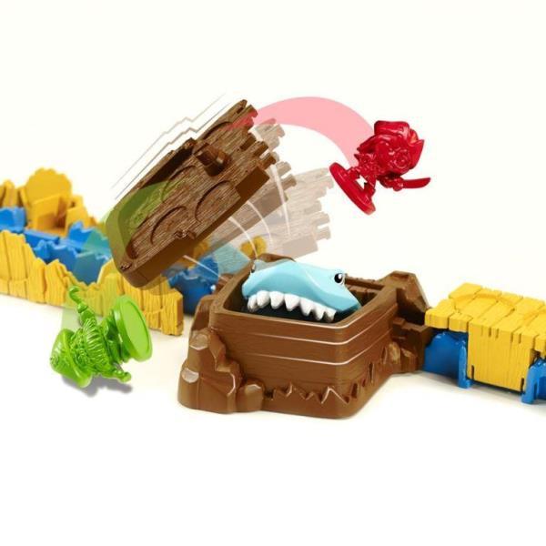 Spin Master Shark Mania Game: Amazon.co.uk: Toys & Games