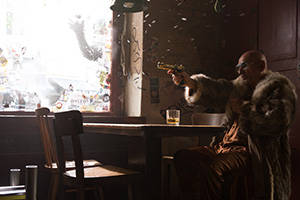 Collide [Blu-ray]: Amazon.de: Hoult, Nicholas, Jones, Felicity, Hopkins ...