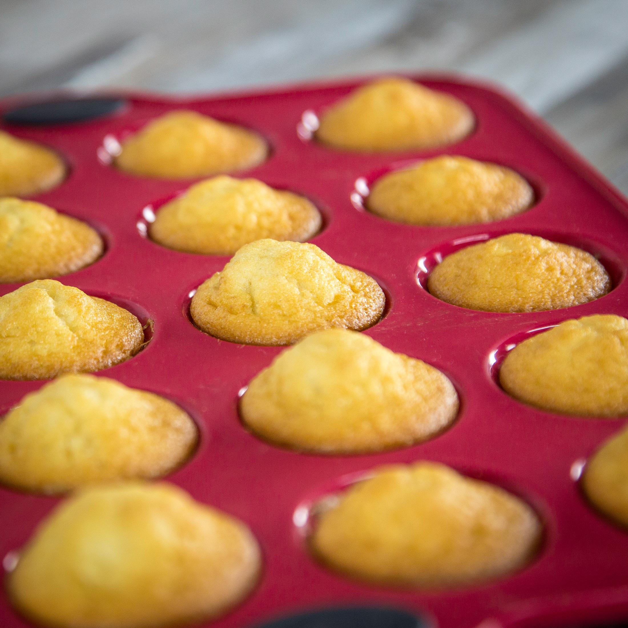 Levivo Muffinbackblech 12er, Silikon Muffin Backform für 12 Muffins ...