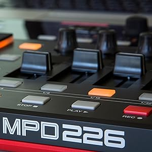 AKAI Professional MPD226 - Contrôleur USB MIDI avec 16 Pads Type MPC ...