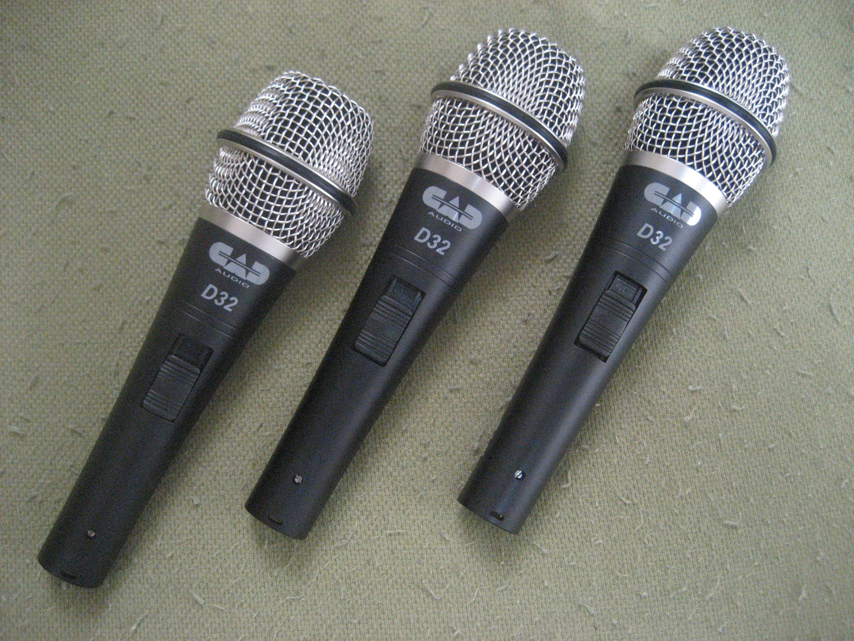 Amazon | CAD AUDIO ダイナミック・ボーカル・マイクロフォン D32 3本パック D32×3 | ダイナミック | 楽器