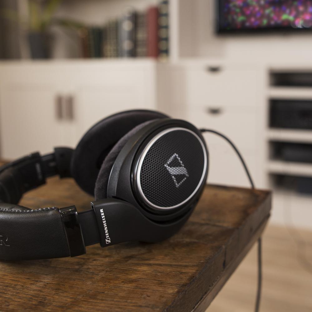 Sennheiser HD 598 Special Edition Over-Ear Headphones, Black: Amazon.ca ...