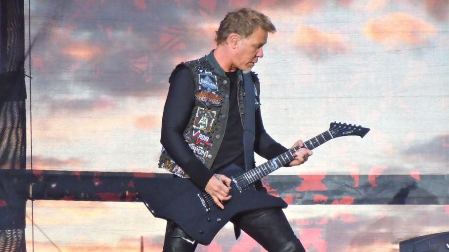 James Hetfield Snake Byte