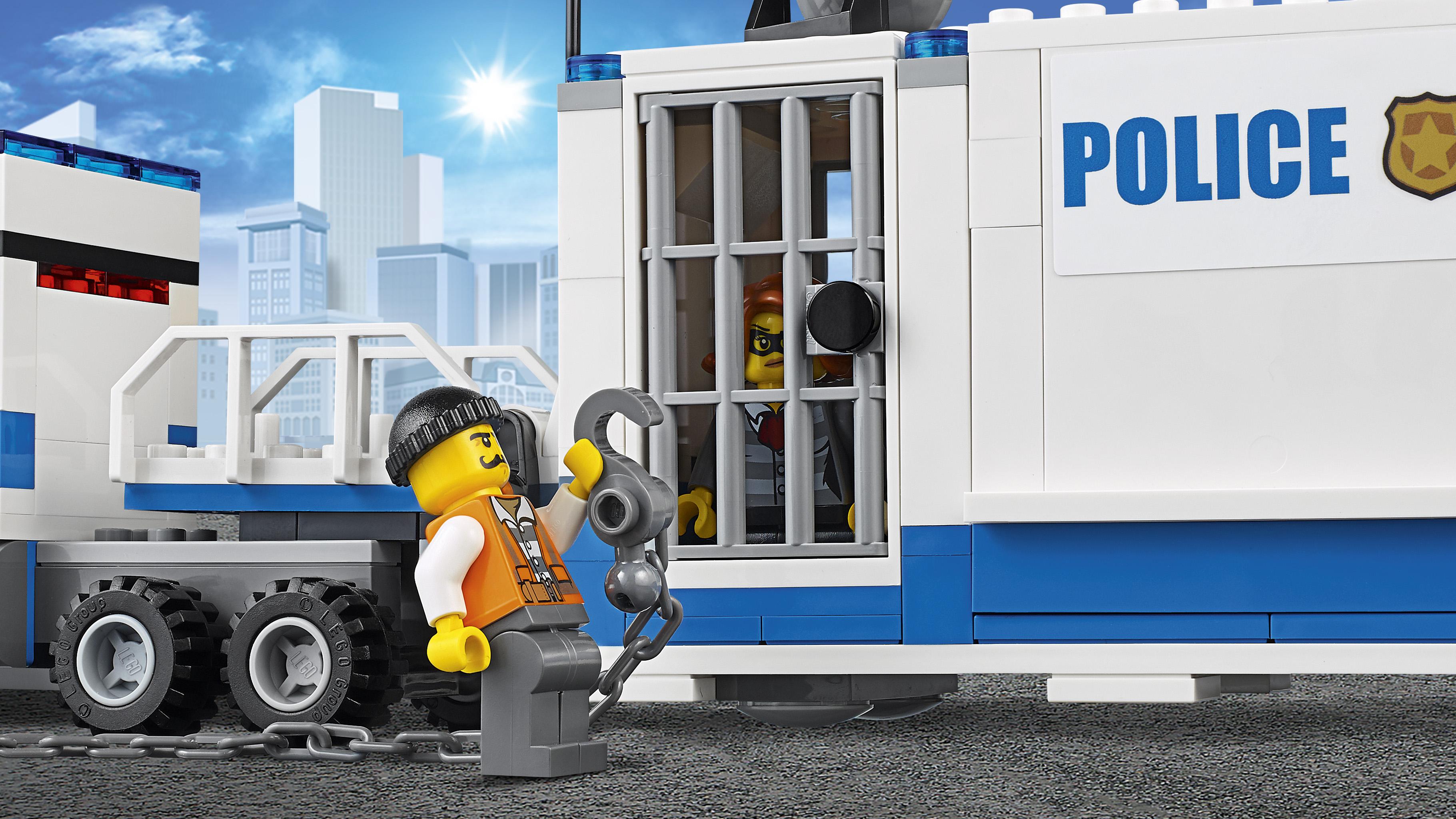 LEGO- City Police Centro di Comando Mobile Set Costruzioni con 3 ...