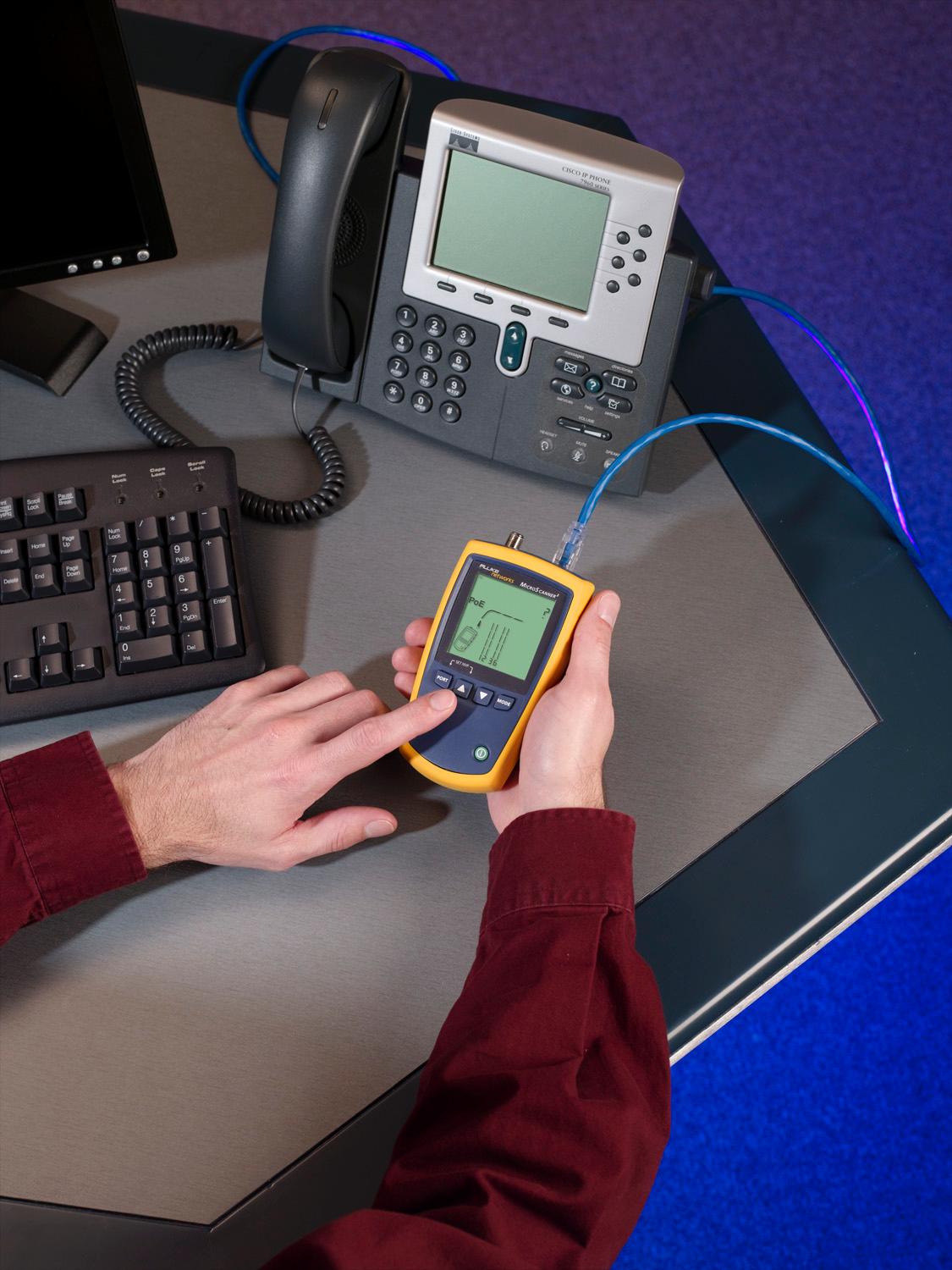 Fluke Networks MicroScanner 2, MS2-TTK w/Punch Down & Tone and Probe ...