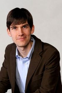 Treffen sich zwei Elemente ...: Verblüffende Geschichten aus der Welt ...