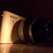 Amazon | Nikon ミラーレス一眼カメラ Nikon 1 (ニコンワン) J1 (ジェイワン) 標準ズームレンズキット ホワイトN1 J1HLK WH | ミラーレス一眼 通販