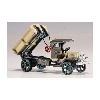 Amazon.com: HO Grain Truck, Diamond T: Toys & Games