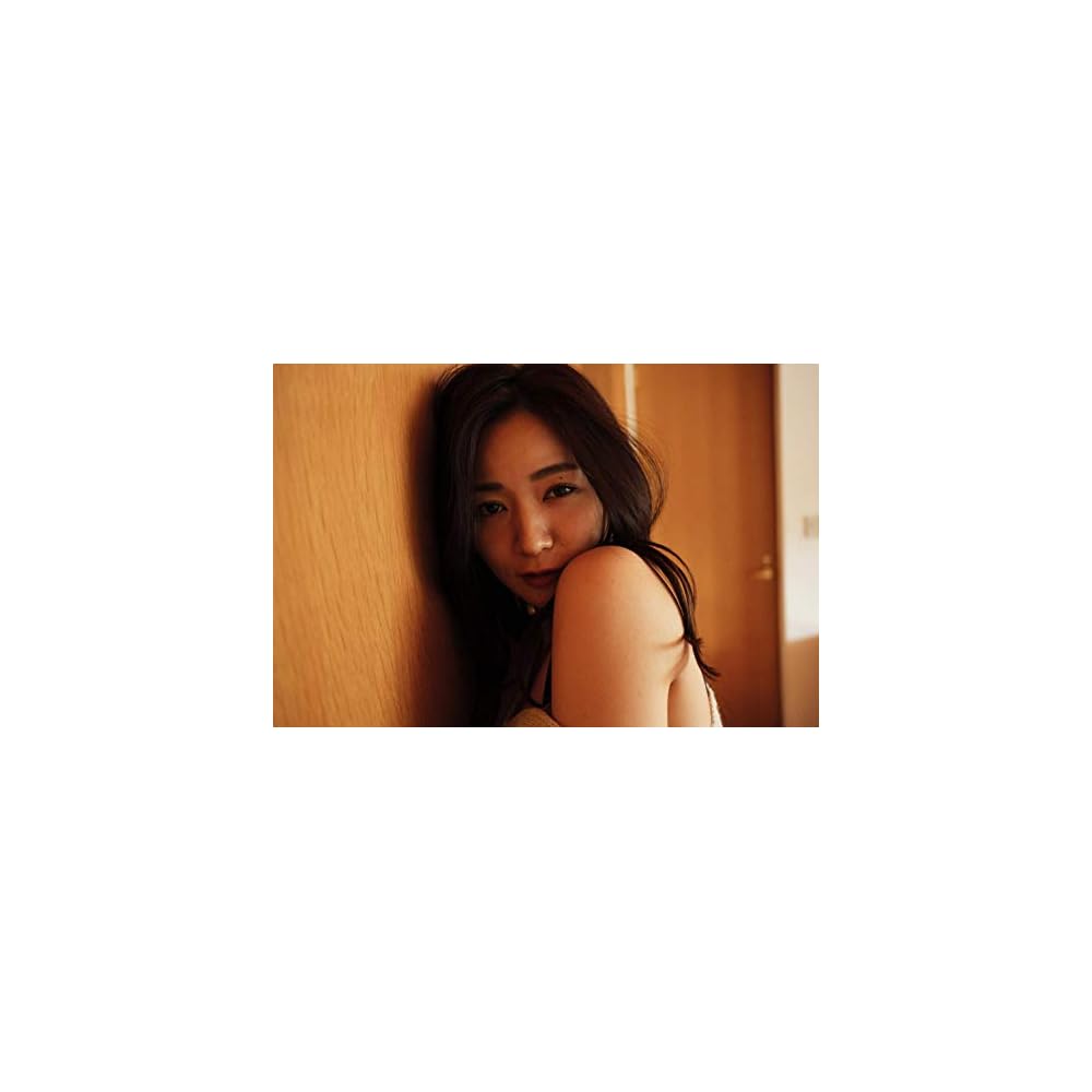 Buy Japanese Gravure Idol Ruri Shinato Photo Book 階戸瑠李写真集 Butter Jp Oversized January 1