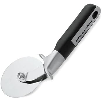 Amazon.com: KitchenAid Professional Pizza Wheel, Red: Pizza Cutters ...