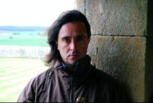 A History Of Scotland: Amazon.co.uk: Neil Oliver: 8601404410222: Books
