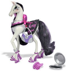 Amazon.com: Struts Fantasy Fashion Model Horse Runway Magic Milan: Toys ...