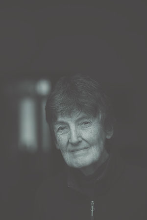 Amazon.com: King and Emperor: A New Life of Charlemagne: 9780520314207 ...