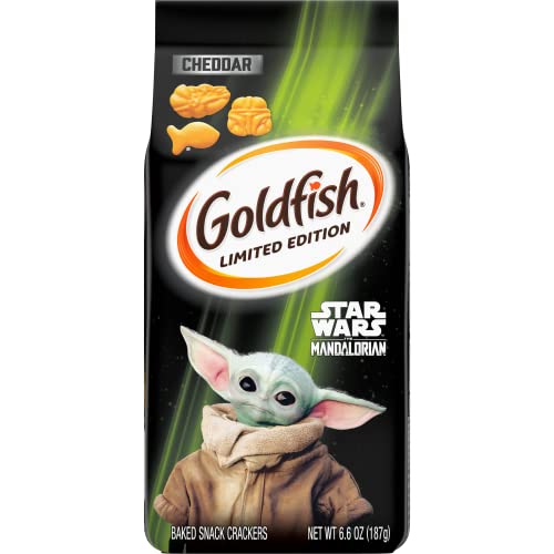 Goldfish Star Wars Mandalorian Cheddar Crackers, Snack Crackers, 6.6 oz ...