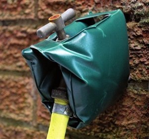 Outside Frost Freezing Protection Tap Jacket Cover: Amazon.co.uk ...