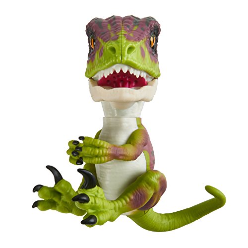 Untamed Raptor by Fingerlings - Stealth (Green) - Interactive ...