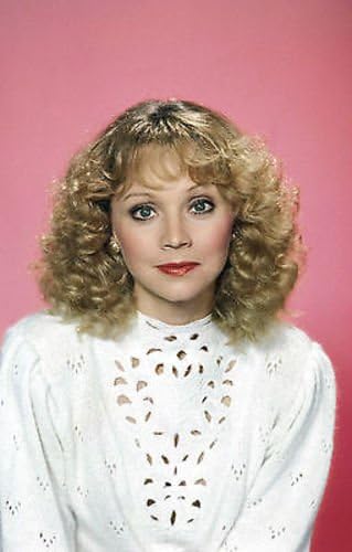 CHEERS TV SHOW SHELLEY LONG 8X10 PHOTO #D8859 at Amazon's Entertainment ...