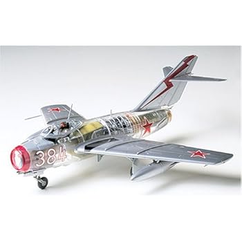 Amazon.com: Trumpeter 1/48 Mig15 Bis Fagot B Fighter Model Kit: Toys ...