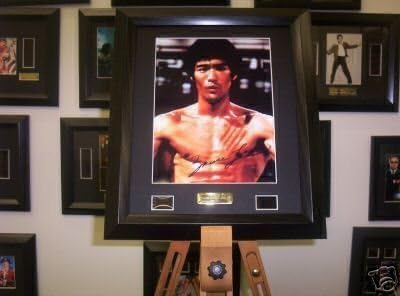 Bruce Lee autograph photo and film cell memorabilia: Amazon.co.uk ...