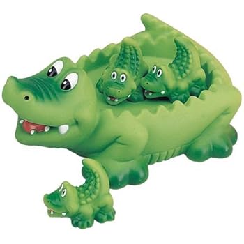 Amazon.com: Playmaker Toys Alligator Family Bath Toy - Floating Fun ...