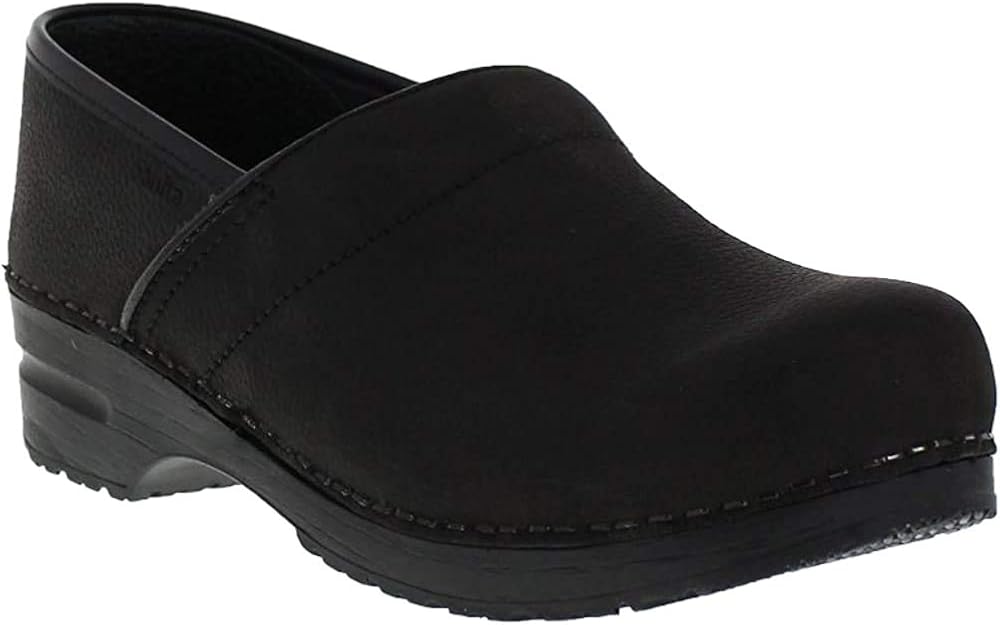 Sanita Men's Original Professional Textured Oil Clogs, Black Black 2, 9 ...