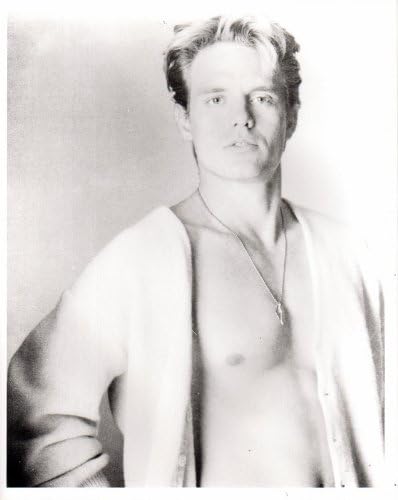 Michael Biehn Shirtless 8x10 Photo M2317 at Amazon's Entertainment ...