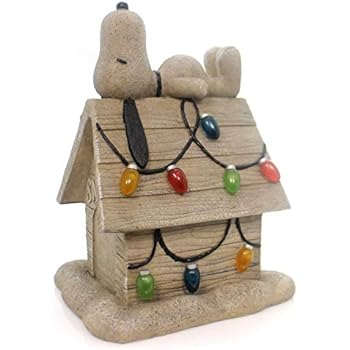 Amazon.com : Peanuts Snoopy on Dog House Solar Powered Light Up ...