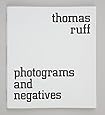 Amazon.com: Thomas Ruff: Photographs 1979-2011 (9783829605854): Thomas ...