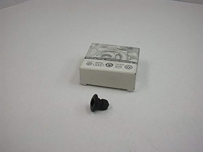 Amazon.com: Volkswagen Genuine Expanding nut Outer Upper VW Audi Beetle ...