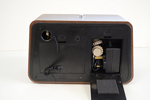 Simple Radios for the Elderly | Graying With Grace