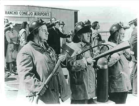 Photo Three Stooges Firemen Airport: Amazon.co.uk: Kitchen & Home