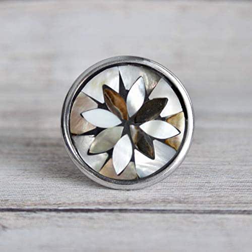 Amazon.com: Mother of Pearl Round Drawer Knob in Silver - Mosaic Pearl ...