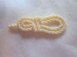 Amazon.com: Clue 1950s-1998 Weapon Game Piece: Plastic Rope: Toys & Games